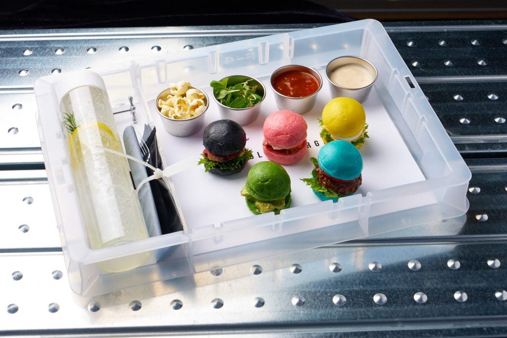 マカロンみたいなBUBBLES BURGERが期間限定で南船場に登場｜シティリビングWeb