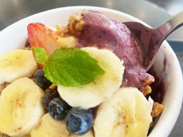 【アサイーボウル】横浜のおすすめ3店で食べ比べ！味わいは各店ごとに特徴あり、ひんやり満腹感は共通｜シティリビングWeb