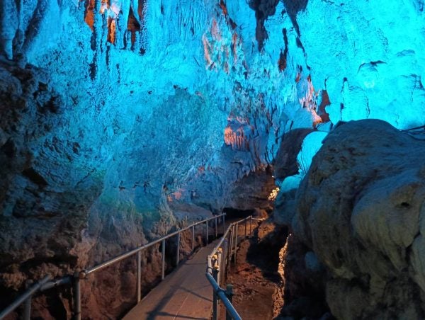 【沖縄】写真映えばっちり！涼しくて神秘的な鍾乳洞～CAVE OKINAWA～｜シティリビングWeb